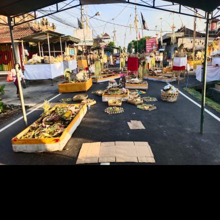 Desa Adat Jagapati Melaksanakan Caru Nawa Gempang - Desa Jagapati